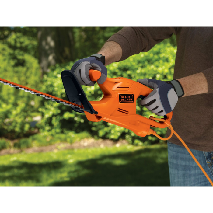 Black Decker BLACK DECKER 3 Amp Hedge Trimmer 16 Inch